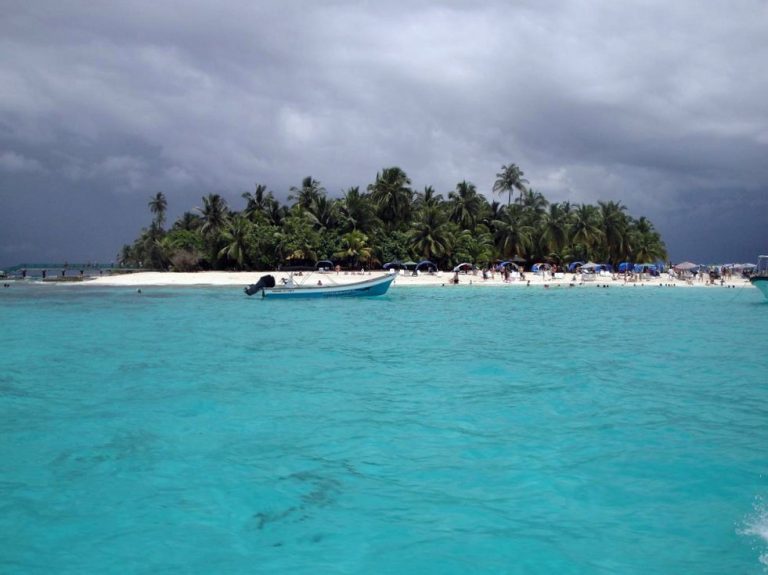 Conoce los 5 mejores lugares turísticos de la región insular - redBusBlog